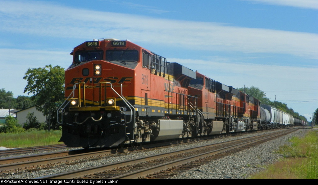 BNSF 6618 on NS 31K